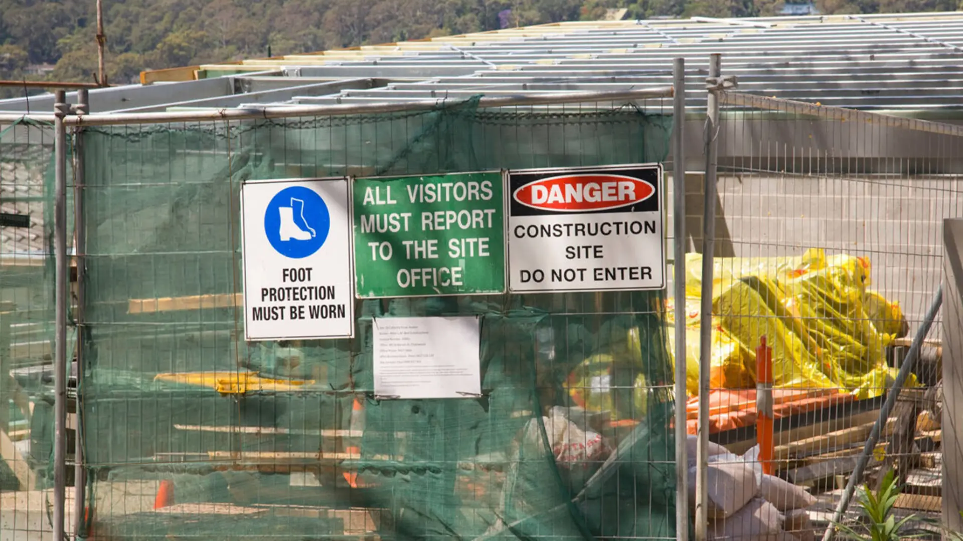 Common Construction Safety Signs & Their Meanings