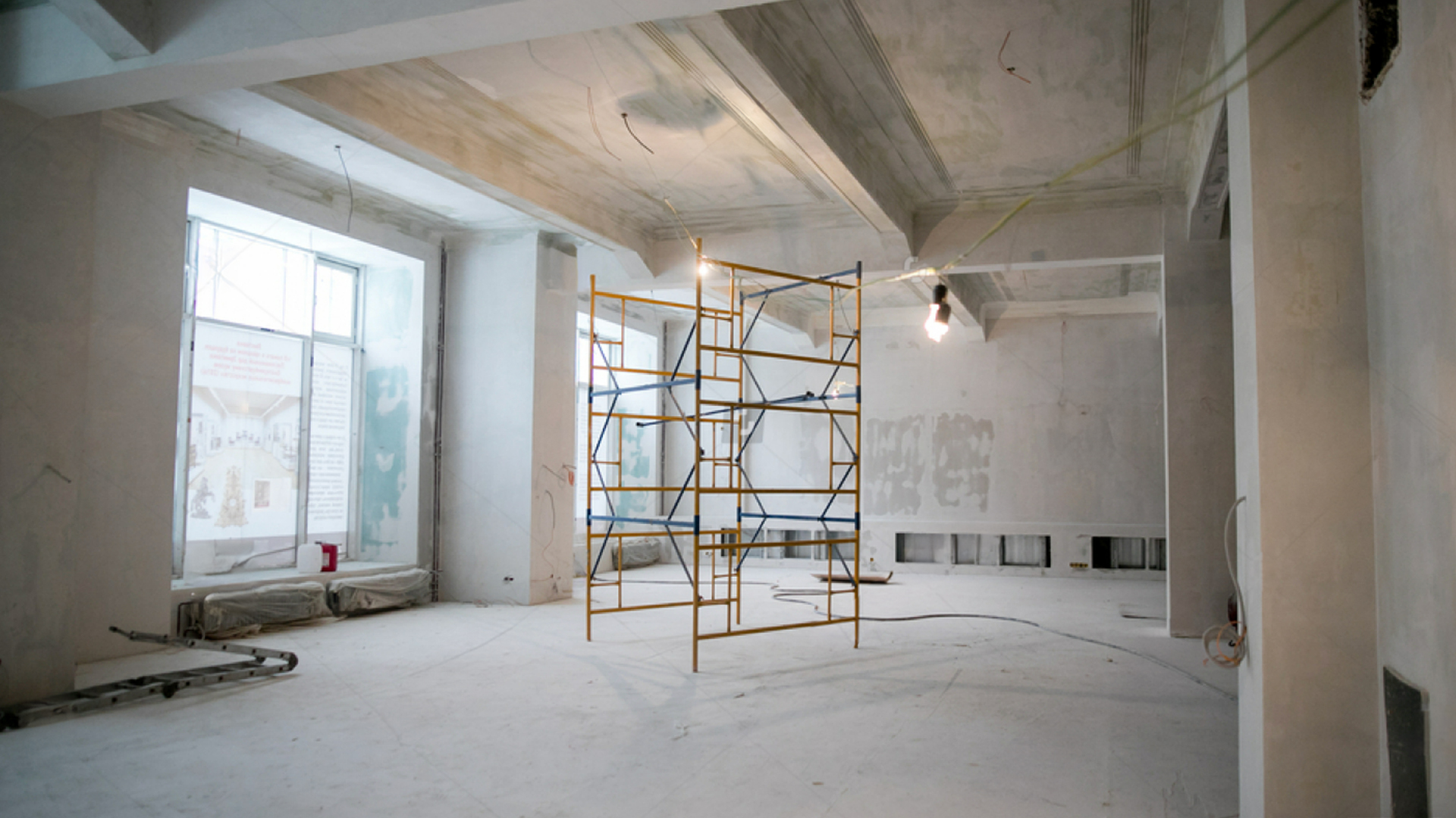 When to Use Indoor Scaffolding