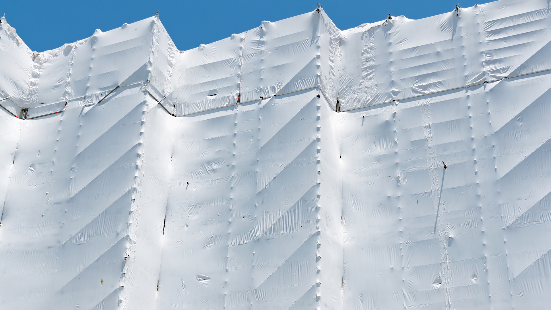 How Long Does Shrink Wrap Last on Scaffold?