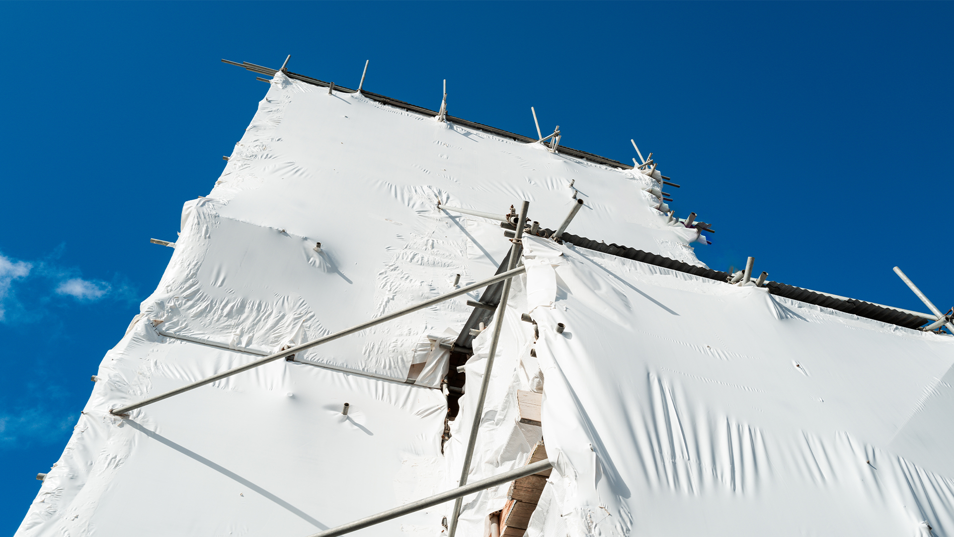 How to Install Shrink Wrap on Scaffolding